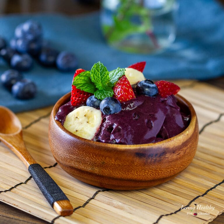 How to Make Brazilian Açaí Bowl (3 ingredients) - Living Healthy With ...